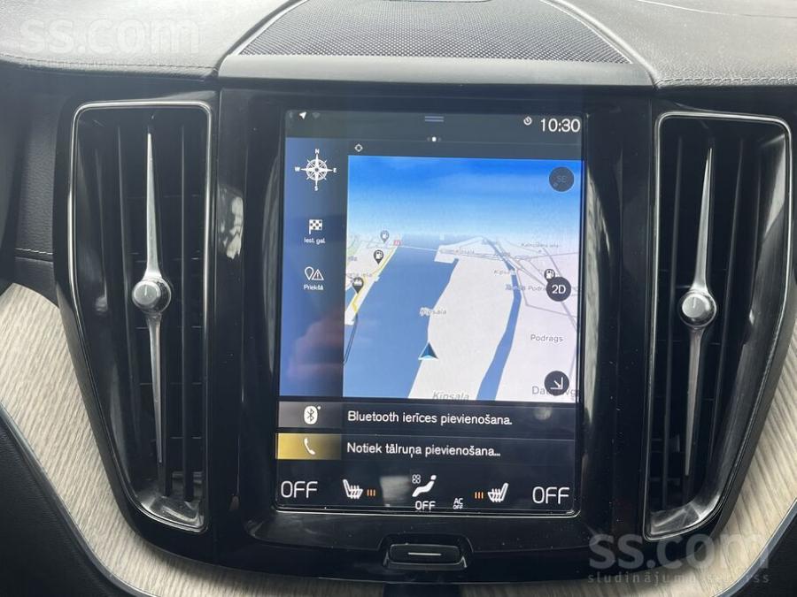Balts Volvo XC60 2019 Rīga, ar dzinēja tilpumu 2.00 L un nobraukumu 102 tūkst. km par 28500 €, foto 24 vietnē AUTOMOTO.COM.LV