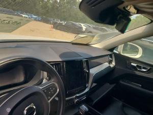 Balts Volvo XC60 2019 Viļņa, ar dzinēja tilpumu 1.97 L un nobraukumu 122 tūkst. km par 12500 €, foto 14 vietnē AUTOMOTO.COM.LV