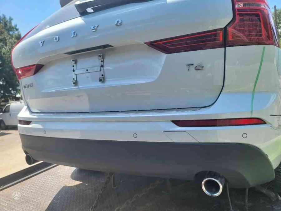 Balts Volvo XC60 2019 Viļņa, ar dzinēja tilpumu 1.97 L un nobraukumu 122 tūkst. km par 12500 €, foto 22 vietnē AUTOMOTO.COM.LV