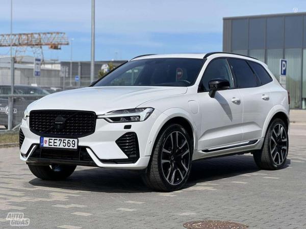 Balts Volvo XC60 2019 Šauļi, ar dzinēja tilpumu 2.00 L un nobraukumu 75 tūkst. km par 31300 €, foto 2 vietnē AUTOMOTO.COM.LV