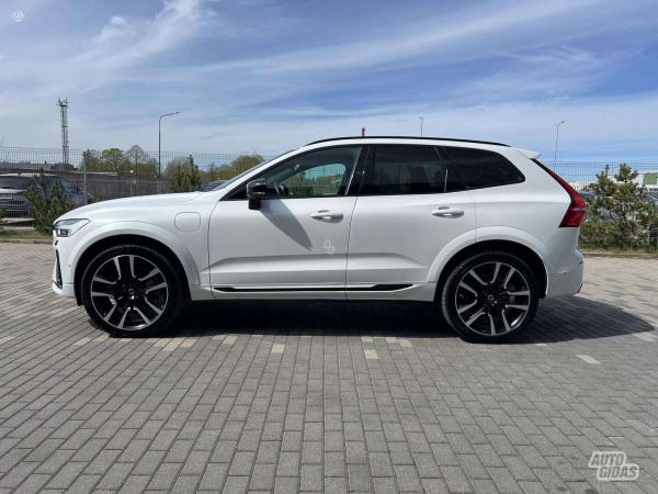 Balts Volvo XC60 2019 Šauļi, ar dzinēja tilpumu 2.00 L un nobraukumu 75 tūkst. km par 31300 €, foto 5 vietnē AUTOMOTO.COM.LV