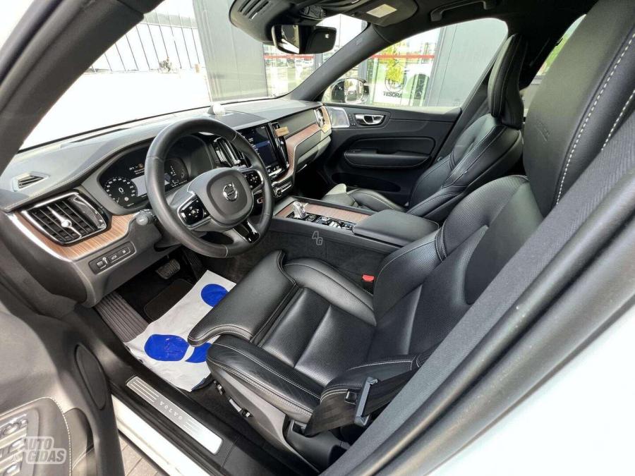 Balts Volvo XC60 2019 Šauļi, ar dzinēja tilpumu 2.00 L un nobraukumu 75 tūkst. km par 31300 €, foto 15 vietnē AUTOMOTO.COM.LV