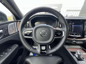 Balts Volvo XC60 2019 Šauļi, ar dzinēja tilpumu 2.00 L un nobraukumu 75 tūkst. km par 31300 €, foto 17 vietnē AUTOMOTO.COM.LV