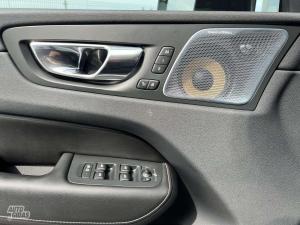 Balts Volvo XC60 2019 Šauļi, ar dzinēja tilpumu 2.00 L un nobraukumu 75 tūkst. km par 31300 €, foto 24 vietnē AUTOMOTO.COM.LV