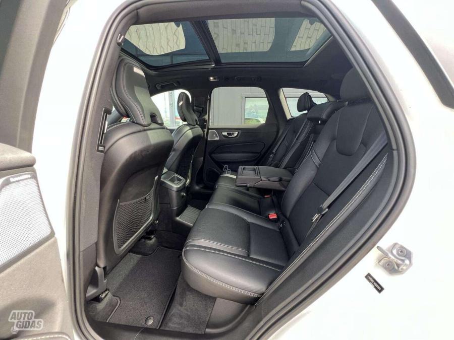 Balts Volvo XC60 2019 Šauļi, ar dzinēja tilpumu 2.00 L un nobraukumu 75 tūkst. km par 31300 €, foto 27 vietnē AUTOMOTO.COM.LV