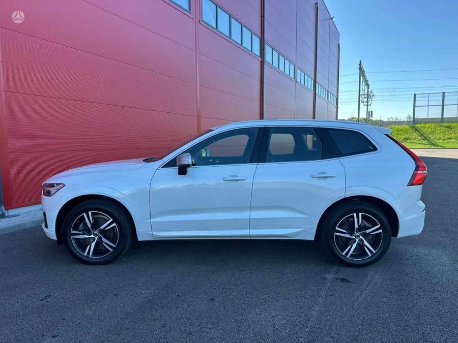 White Volvo XC60 2019 in Telschi, with an engine capacity of 1.97 L and mileage of 220 thousand km for 22500 €, photo 5 on AUTOMOTO.COM.LV