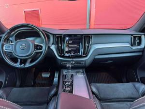 White Volvo XC60 2019 in Telschi, with an engine capacity of 1.97 L and mileage of 220 thousand km for 22500 €, photo 15 on AUTOMOTO.COM.LV