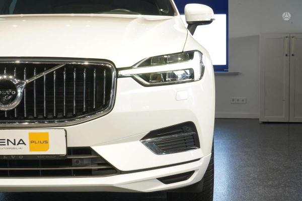 White Volvo XC60 2019 in Vilnius, with an engine capacity of 1.97 L and mileage of 118 thousand km for 31900 €, photo 6 on AUTOMOTO.COM.LV