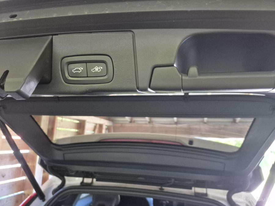 Balts Volvo XC60 2019 Klaipėda, ar dzinēja tilpumu 2.00 L un nobraukumu 156 tūkst. km par 24500 €, foto 24 vietnē AUTOMOTO.COM.LV