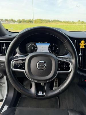 Balts Volvo XC60 2019 Panevēža, ar dzinēja tilpumu 1.97 L un nobraukumu 212 tūkst. km par 20300 €, foto 10 vietnē AUTOMOTO.COM.LV