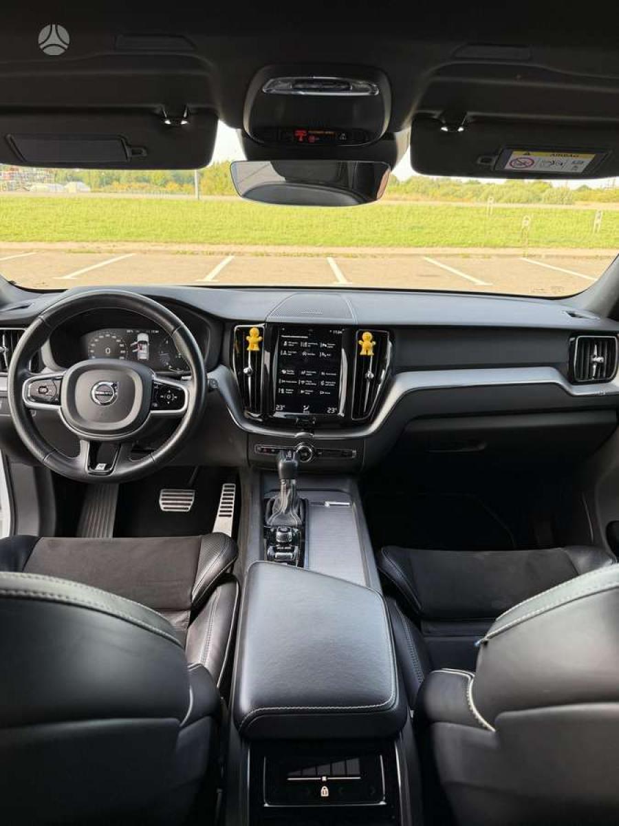 Balts Volvo XC60 2019 Panevēža, ar dzinēja tilpumu 1.97 L un nobraukumu 212 tūkst. km par 20300 €, foto 12 vietnē AUTOMOTO.COM.LV