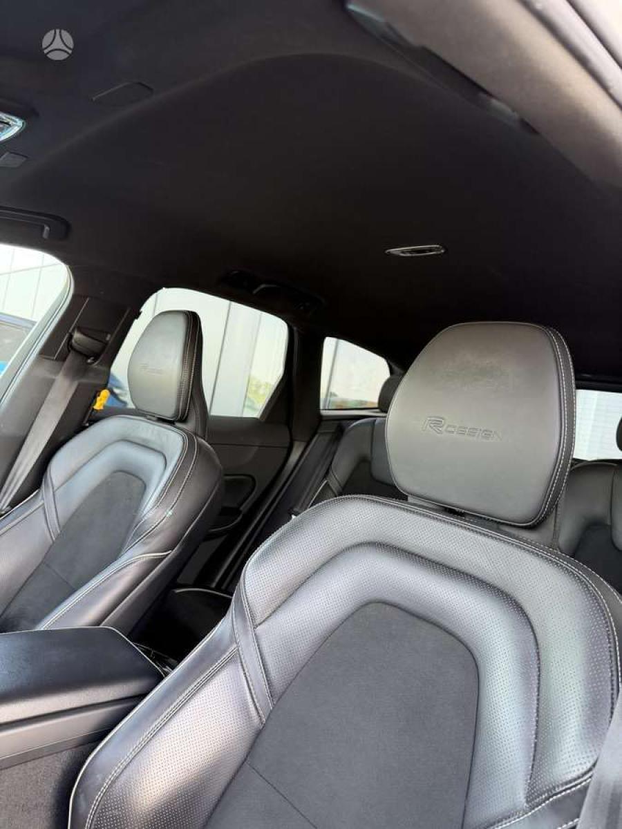 Balts Volvo XC60 2019 Panevēža, ar dzinēja tilpumu 1.97 L un nobraukumu 212 tūkst. km par 20300 €, foto 15 vietnē AUTOMOTO.COM.LV