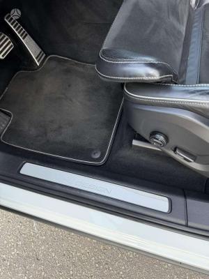 Balts Volvo XC60 2019 Panevēža, ar dzinēja tilpumu 1.97 L un nobraukumu 212 tūkst. km par 20300 €, foto 19 vietnē AUTOMOTO.COM.LV