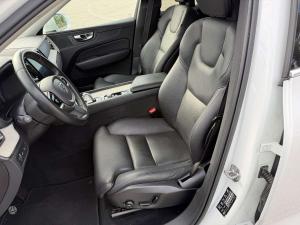 White Volvo XC60 2019 in Marijampole, with an engine capacity of 1.97 L and mileage of 149 thousand km for 18700 €, photo 11 on AUTOMOTO.COM.LV