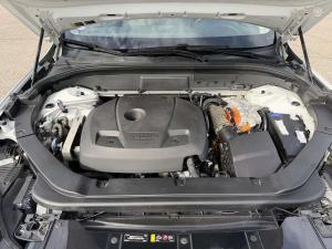 White Volvo XC60 2019 in Marijampole, with an engine capacity of 1.97 L and mileage of 149 thousand km for 18700 €, photo 18 on AUTOMOTO.COM.LV
