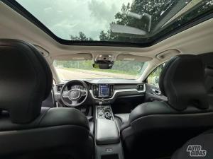 White Volvo XC60 2019 in Klaipeda, with an engine capacity of 2.00 L and mileage of 209 thousand km for 19999 €, photo 16 on AUTOMOTO.COM.LV