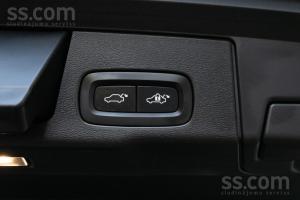 Balts Volvo XC60 2019 Rīga, ar dzinēja tilpumu 2.00 L un nobraukumu 98 tūkst. km par 29950 €, foto 9 vietnē AUTOMOTO.COM.LV