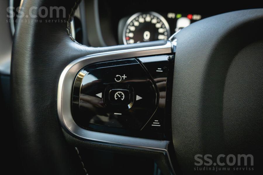 Balts Volvo XC60 2019 Rīga, ar dzinēja tilpumu 2.00 L un nobraukumu 98 tūkst. km par 29950 €, foto 17 vietnē AUTOMOTO.COM.LV