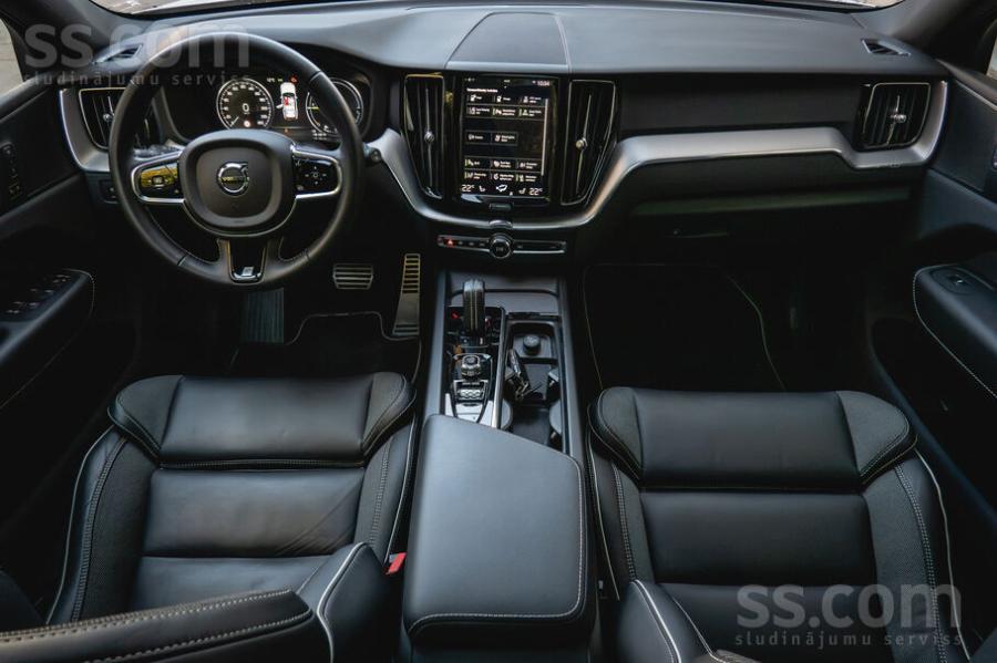 Balts Volvo XC60 2019 Rīga, ar dzinēja tilpumu 2.00 L un nobraukumu 98 tūkst. km par 29950 €, foto 20 vietnē AUTOMOTO.COM.LV