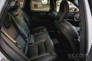 Balts Volvo XC60 2019 Rīga, ar dzinēja tilpumu 2.00 L un nobraukumu 98 tūkst. km par 29950 €, foto 21 vietnē AUTOMOTO.COM.LV