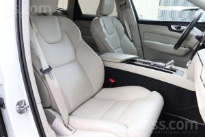 White Volvo XC60 2020 in Riga, with an engine capacity of 2.00 L and mileage of 73 thousand km for 31500 €, photo 28 on AUTOMOTO.COM.LV
