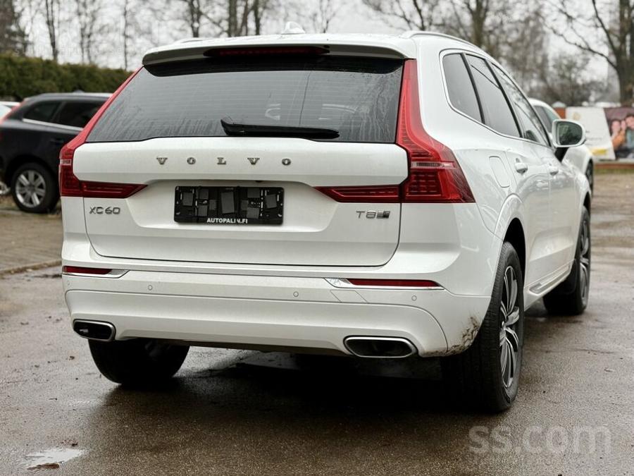 Balts Volvo XC60 2020 Rīga, ar dzinēja tilpumu 2.00 L un nobraukumu 0 tūkst. km par 30500 €, foto 3 vietnē AUTOMOTO.COM.LV