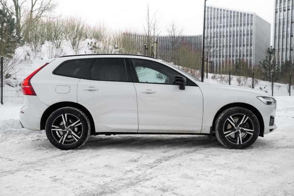 Balts Volvo XC60 2020 Viļņa, ar dzinēja tilpumu 1.97 L un nobraukumu 136 tūkst. km par 28450 €, foto 7 vietnē AUTOMOTO.COM.LV