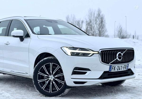 White Volvo XC60 2020 in Taurage, with an engine capacity of 1.97 L and mileage of 190 thousand km for 20800 €, photo 8 on AUTOMOTO.COM.LV