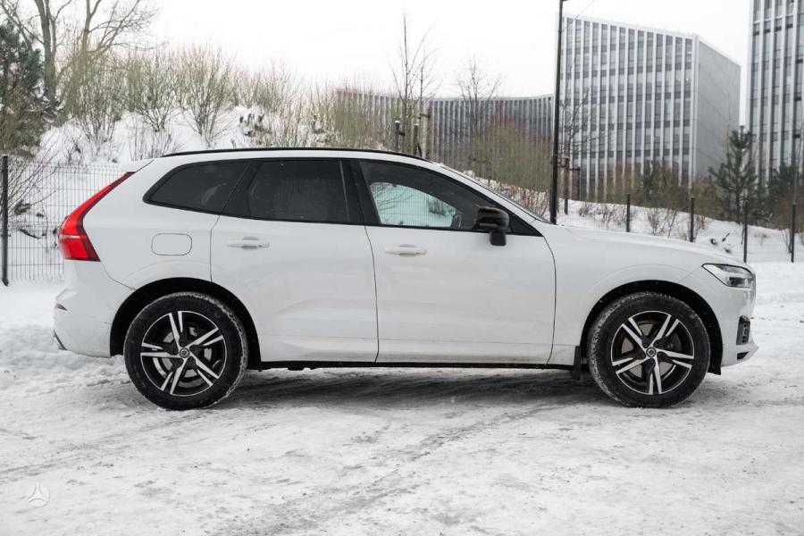 Balts Volvo XC60 2020 Viļņa, ar dzinēja tilpumu 1.97 L un nobraukumu 137 tūkst. km par 28450 €, foto 7 vietnē AUTOMOTO.COM.LV