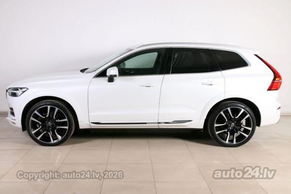 White Volvo XC60 2020 in Parnu, with an engine capacity of 2.00 L and mileage of 115 thousand km for 34990 €, photo 3 on AUTOMOTO.COM.LV