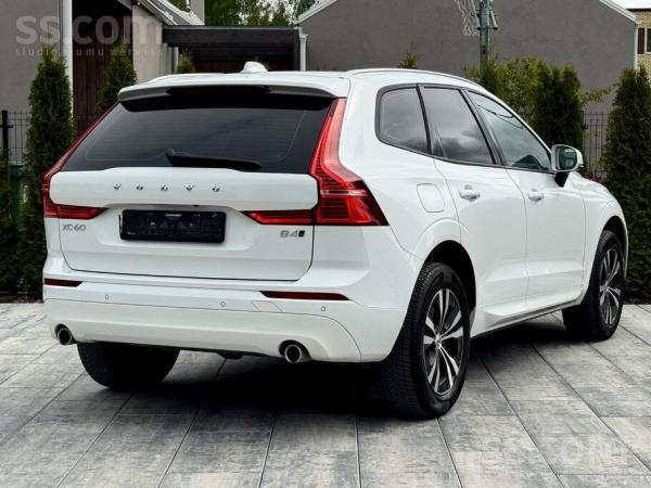 White Volvo XC60 2020 in Jelgava, with an engine capacity of 2.00 L and mileage of 44 thousand km for 26800 €, photo 9 on AUTOMOTO.COM.LV