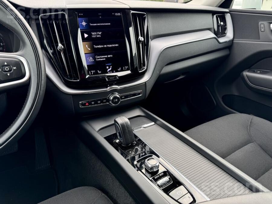 Balts Volvo XC60 2020 Jelgava, ar dzinēja tilpumu 2.00 L un nobraukumu 44 tūkst. km par 26800 €, foto 19 vietnē AUTOMOTO.COM.LV