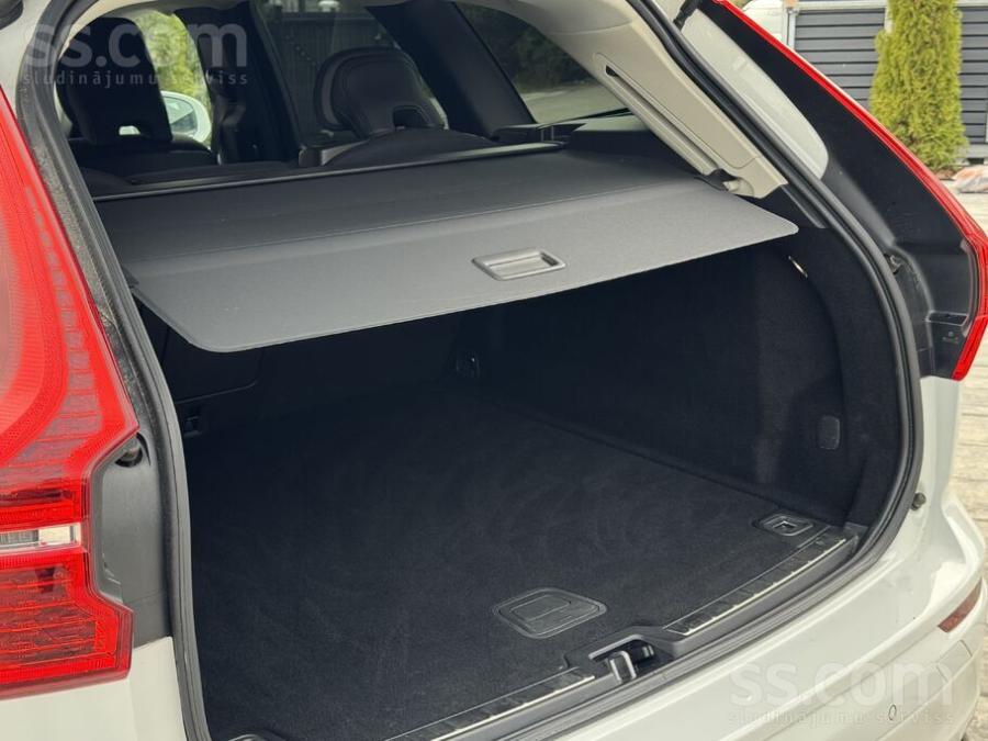 Balts Volvo XC60 2020 Jelgava, ar dzinēja tilpumu 2.00 L un nobraukumu 44 tūkst. km par 26800 €, foto 25 vietnē AUTOMOTO.COM.LV