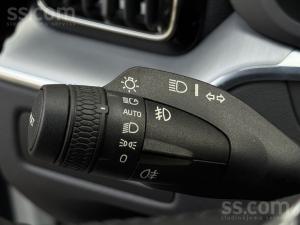 Balts Volvo XC60 2020 Jelgava, ar dzinēja tilpumu 2.00 L un nobraukumu 44 tūkst. km par 26800 €, foto 28 vietnē AUTOMOTO.COM.LV