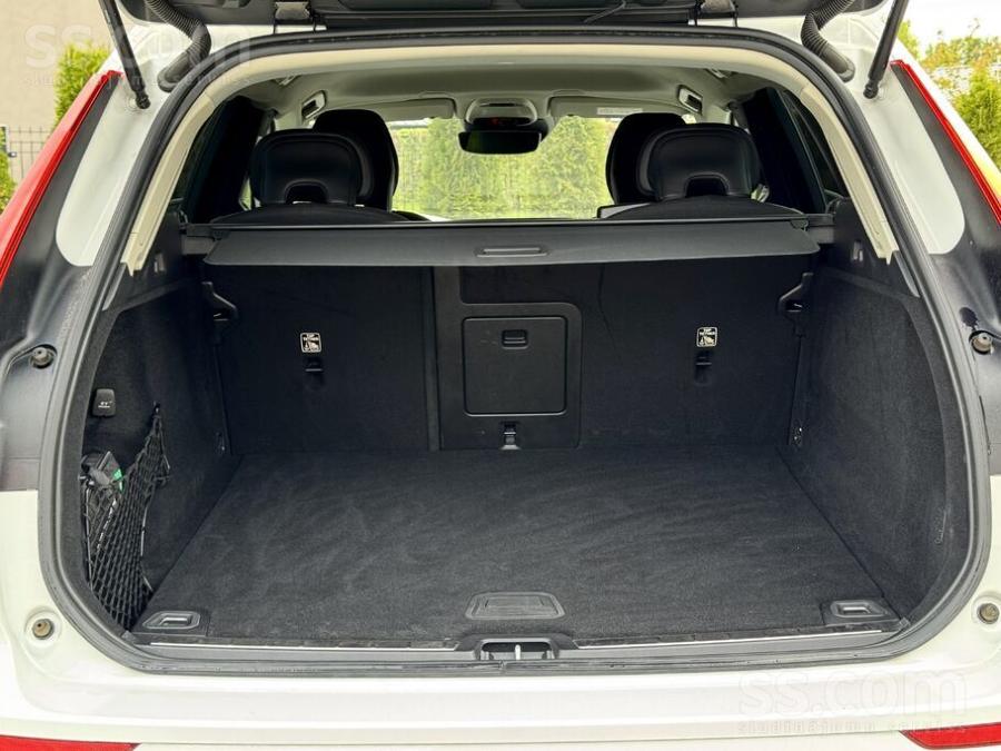 Balts Volvo XC60 2020 Jelgava, ar dzinēja tilpumu 2.00 L un nobraukumu 44 tūkst. km par 26800 €, foto 29 vietnē AUTOMOTO.COM.LV