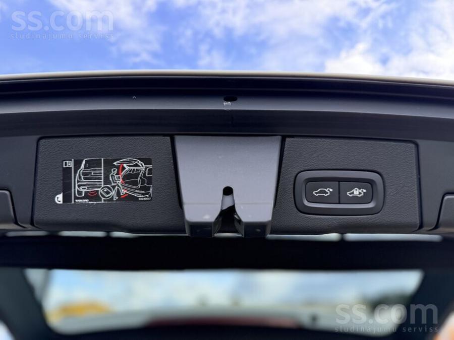 Balts Volvo XC60 2020 Rīga, ar dzinēja tilpumu 2.00 L un nobraukumu 207 tūkst. km par 23995 €, foto 7 vietnē AUTOMOTO.COM.LV
