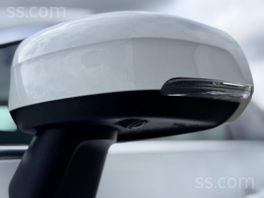 Balts Volvo XC60 2020 Rīga, ar dzinēja tilpumu 2.00 L un nobraukumu 207 tūkst. km par 23995 €, foto 10 vietnē AUTOMOTO.COM.LV