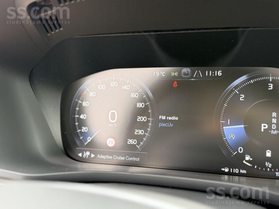 Balts Volvo XC60 2020 Rīga, ar dzinēja tilpumu 2.00 L un nobraukumu 207 tūkst. km par 23995 €, foto 22 vietnē AUTOMOTO.COM.LV