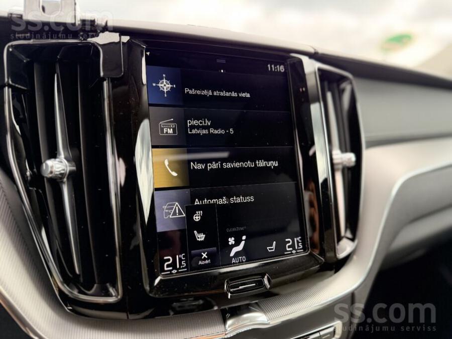 Balts Volvo XC60 2020 Rīga, ar dzinēja tilpumu 2.00 L un nobraukumu 207 tūkst. km par 23995 €, foto 23 vietnē AUTOMOTO.COM.LV