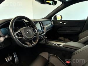 Белый Вольво ХС60 2020 в Рига, объемом двигателя 2.00 л и пробегом 75 тыс. км за 32990 €, фото 9 на AUTOMOTO.COM.LV
