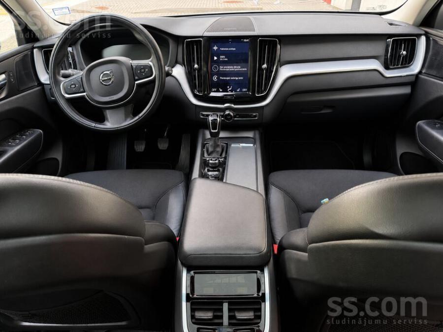 White Volvo XC60 2020 in Riga, with an engine capacity of 2.00 L and mileage of 130 thousand km for 21900 €, photo 11 on AUTOMOTO.COM.LV