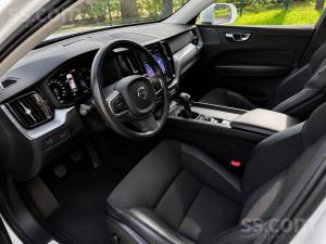White Volvo XC60 2020 in Riga, with an engine capacity of 2.00 L and mileage of 130 thousand km for 21900 €, photo 18 on AUTOMOTO.COM.LV