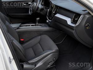 White Volvo XC60 2020 in Riga, with an engine capacity of 2.00 L and mileage of 130 thousand km for 21900 €, photo 19 on AUTOMOTO.COM.LV