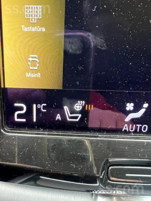Balts Volvo XC60 2020 Rīga, ar dzinēja tilpumu 2.00 L un nobraukumu 152 tūkst. km par 22980 €, foto 13 vietnē AUTOMOTO.COM.LV