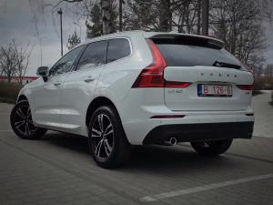 White Volvo XC60 2020 in Riga, with an engine capacity of 2.00 L and mileage of 223 thousand km for 19300 €, photo 5 on AUTOMOTO.COM.LV
