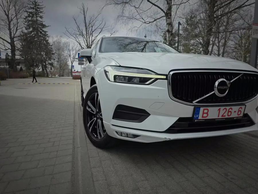 White Volvo XC60 2020 in Riga, with an engine capacity of 2.00 L and mileage of 223 thousand km for 19300 €, photo 22 on AUTOMOTO.COM.LV
