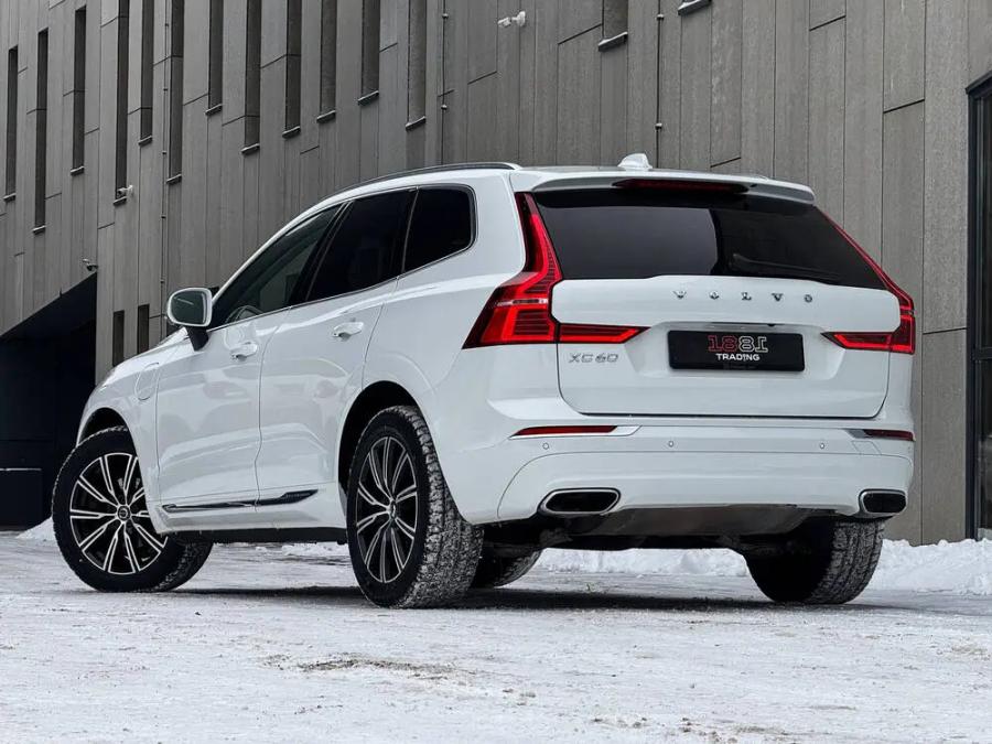 Balts Volvo XC60 2020 Rīga, ar dzinēja tilpumu 2.00 L un nobraukumu 54 tūkst. km par 21200 €, foto 3 vietnē AUTOMOTO.COM.LV