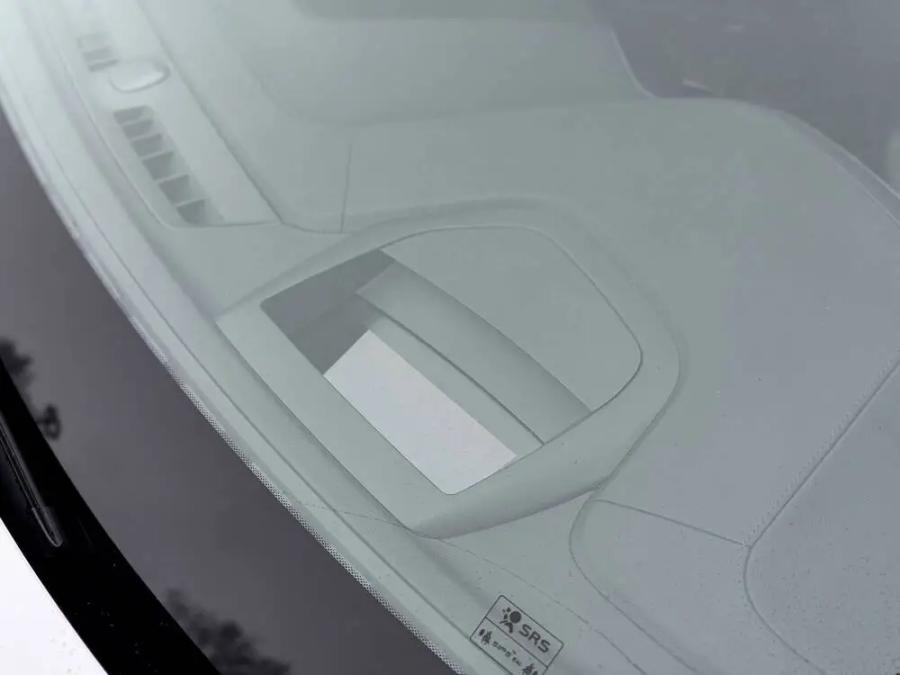 Balts Volvo XC60 2020 Rīga, ar dzinēja tilpumu 2.00 L un nobraukumu 54 tūkst. km par 21200 €, foto 8 vietnē AUTOMOTO.COM.LV
