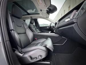 Balts Volvo XC60 2020 Rīga, ar dzinēja tilpumu 2.00 L un nobraukumu 54 tūkst. km par 21200 €, foto 16 vietnē AUTOMOTO.COM.LV