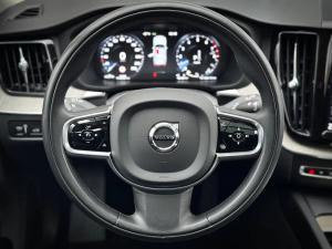 Balts Volvo XC60 2020 Rīga, ar dzinēja tilpumu 2.00 L un nobraukumu 54 tūkst. km par 21200 €, foto 22 vietnē AUTOMOTO.COM.LV